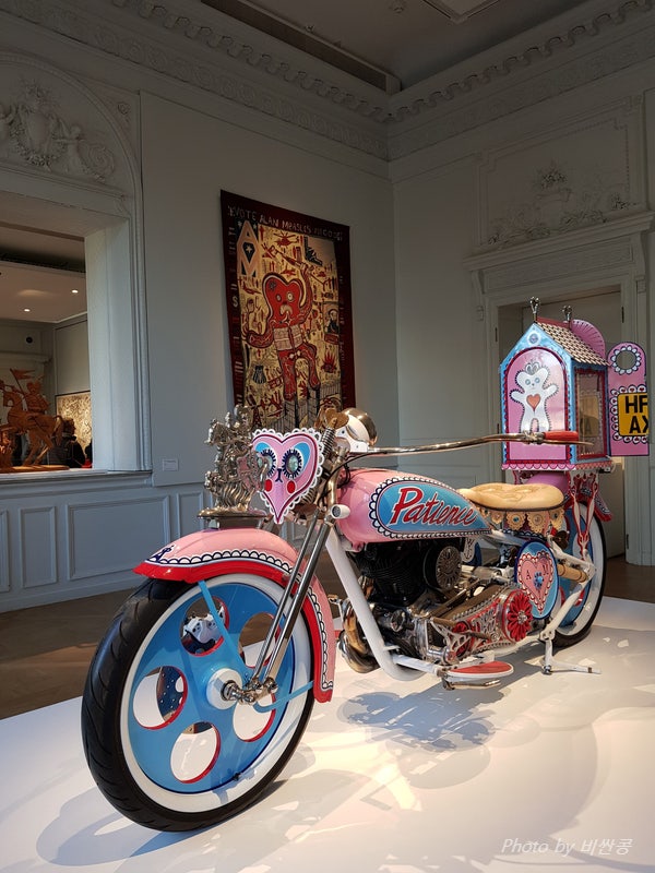 '18.11 파리 조폐소 - 그레이슨 페리(Grayson Perry) 특별전 : 네이버 블로그