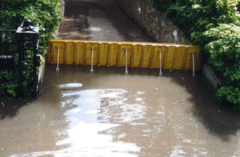 집중호우로부터 건물을 지켜주는 차수막 기술 FloodBreak : 네이버 블로그
