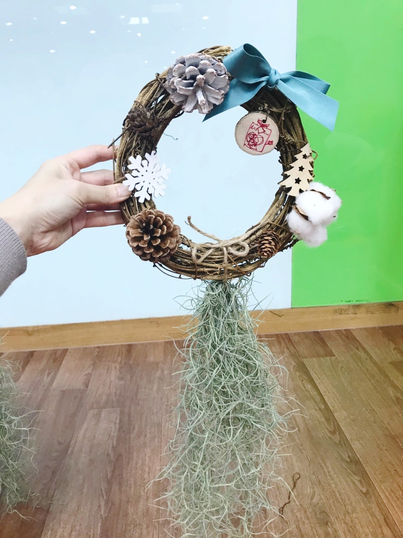 수염틸란드시아 리스 만들기 강동육아누리도서관 원예놀이터 엄마와 유아가 함께 하는 원예수업 네이버 블로그
