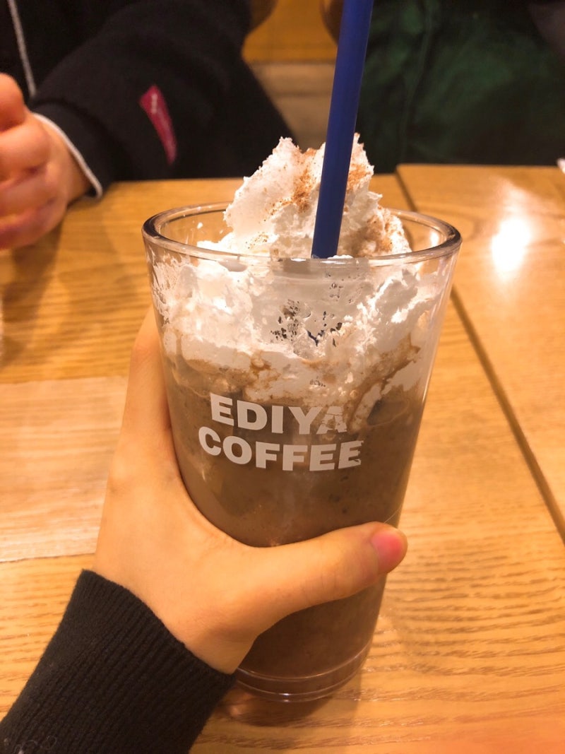 이디야 메뉴 추천 이디야 봉화산역점에서 민트초코플랫치노카라멜플랫치노허니브레드 후기 네이버 블로그