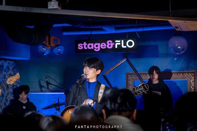 SKT가 마련한 음악 선물, Stage& (feat. 홍대클럽 모데시) : 네이버 블로그