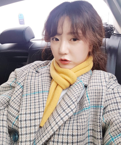 1988 / SOA / Hong, Hye-jin / 소아 / 식스밤 / 홍혜진 / Singer