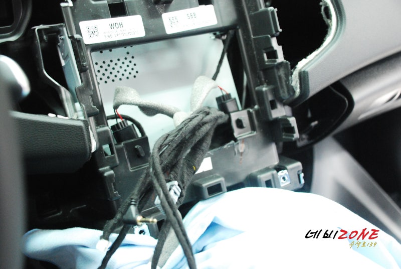 네비죤 - [SM6] JY-N7000 LIVE 네비 매립 : 네이버 블로그