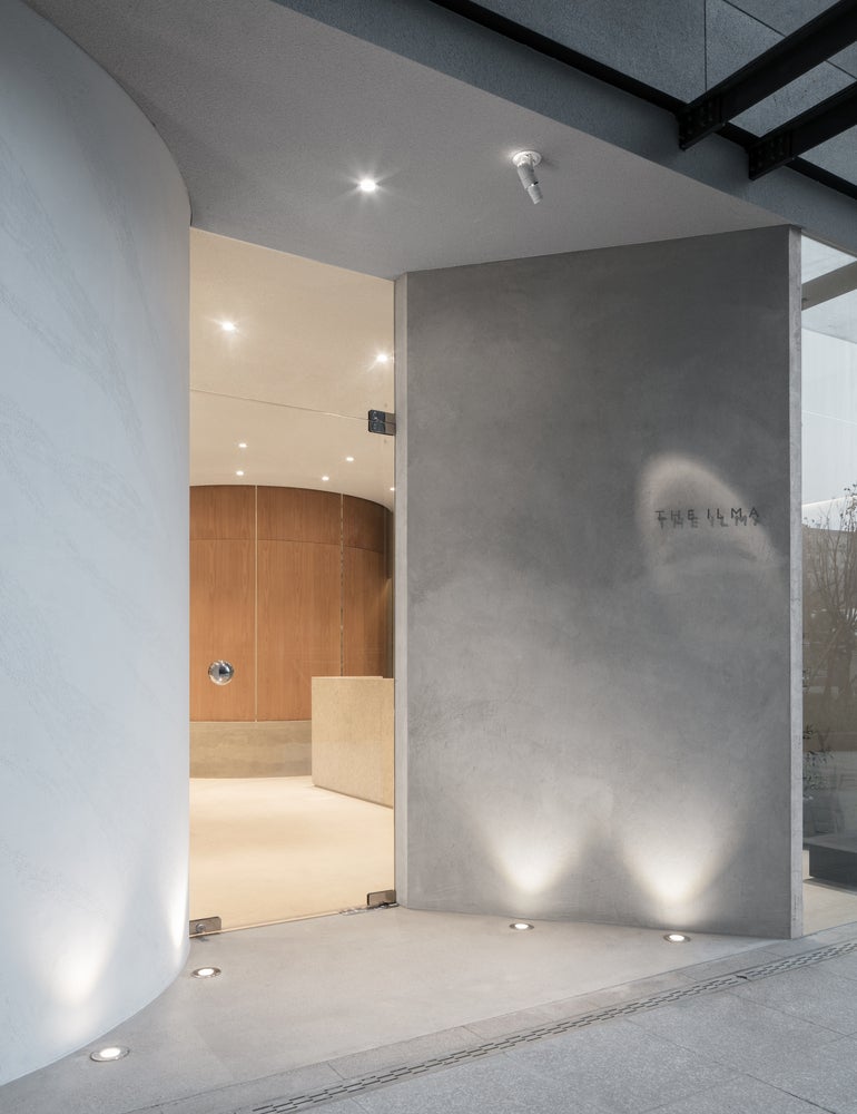 [해외] 대조성이 돋보인 편집숍 인테리어 : 네이버 블로그