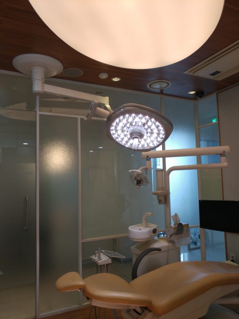 성형의료기전문 피에스메디칼 ) 덴탈루비스무영등,LUVIS Surgical Light M200,중형무영등,치과무영등설치 : 네이버 블로그
