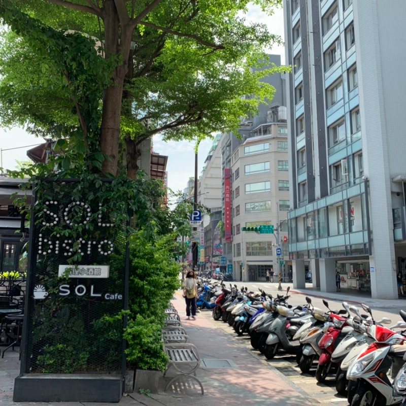 대만 4박 5일 여행 4일차 대만 아침식사 맛집 추천 시먼 동파육 덮밥 동파육 버거 시먼홍러우 기념품 구경 네이버 블로그
