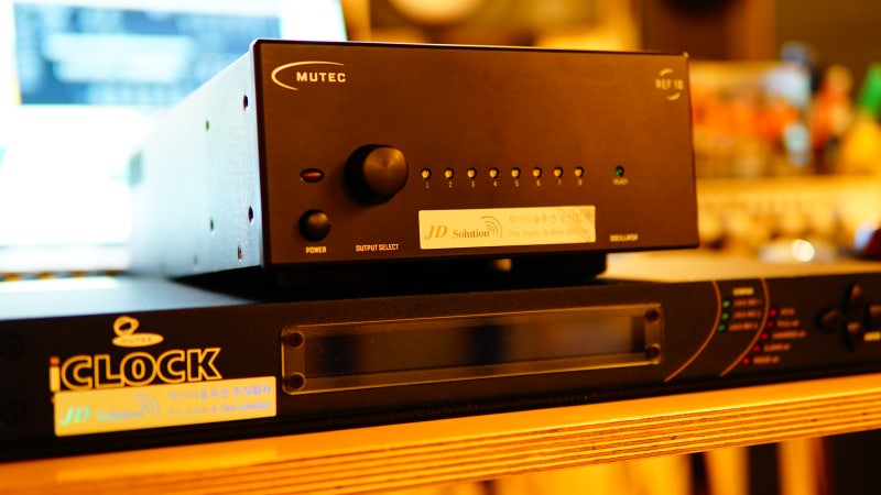 [클락 제너레이터] 무시무시한 성능의 마스터 클락과 클락 디스트리뷰터 겸 클락 제너레이터 !! Mutec의 REF 10과 ...