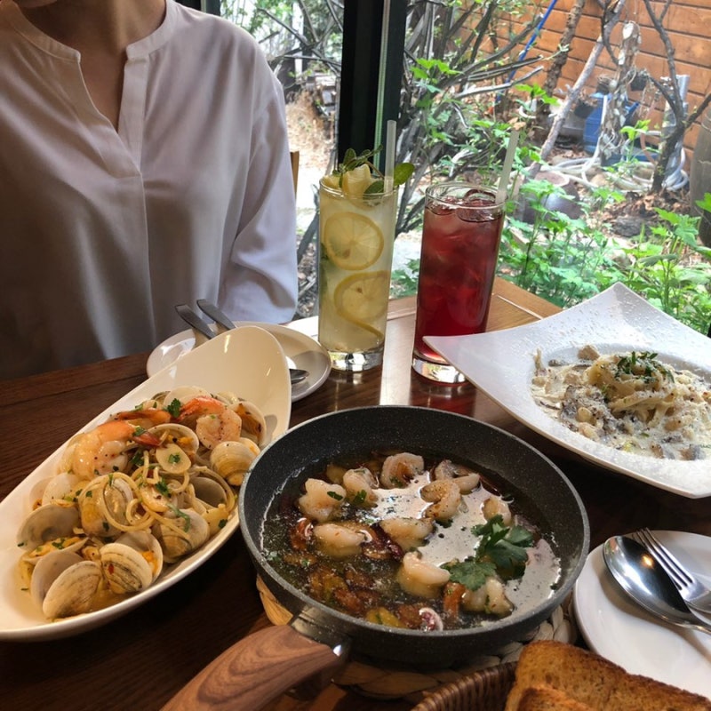 반월당카페 동성로 분위기 있는 카페 대구 분위기 있는 카페 카페 플로리안 동성로 플로리안반월당맛집대구 소개팅 조용한