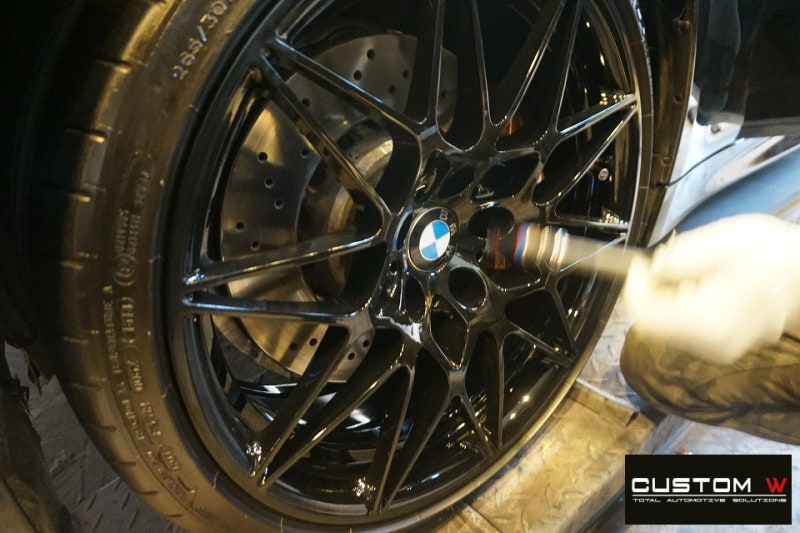 BMW M4 666M 휠 상처 수리 후, 블랙 유광 휠도색,캘리퍼 도색. : 네이버 블로그