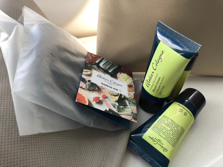 대한항공 인천-런던 KE907편 비지니스 클래스 탑승기: 타 항공사와의 비교 및 객관적 시각으로~ : 네이버 블로그