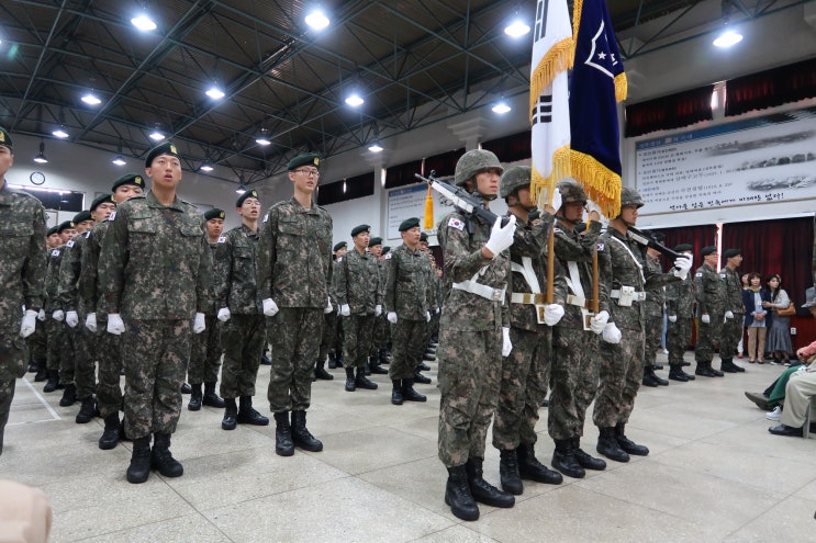 【세상 바라보기】 32사단백룡부대 신병교육대 수료식점심 식사 펜션 휴식
