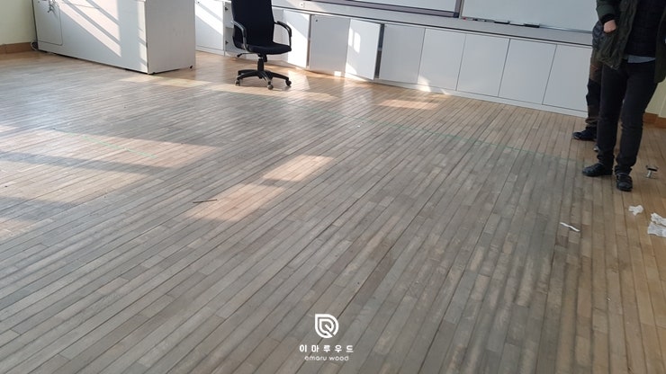 학교교실마루 교실 바닥 마루 시공 철재마루틀 오크후로링 네이버 블로그