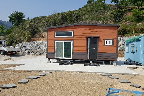 [1년 전 오늘] 초록뜰건축디자인 이동식주택농막이전남 광양에 미니펜션🏖으로도~^^ : 네이버 블로그