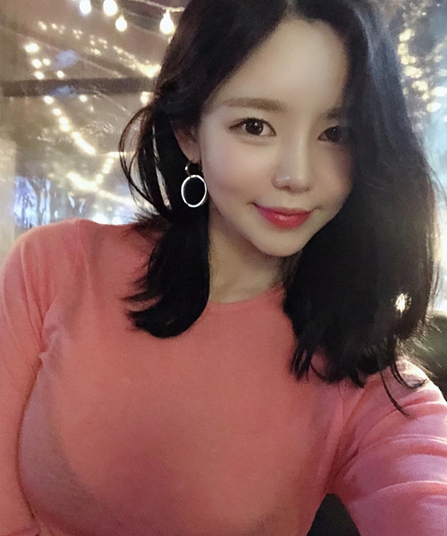 1994 / Lee, Ye-rin / 이예린 / 맥심 / Model