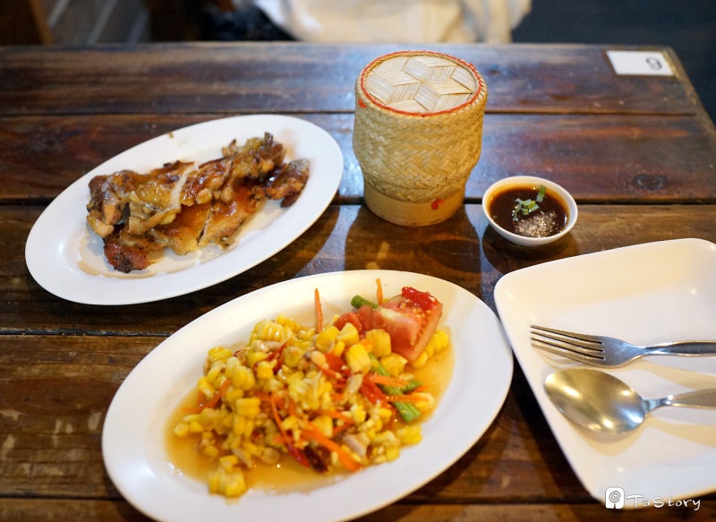 치앙마이 님만해민 맛집 청도이 로스트치킨 옥수수쏨땀 맛있음 후식은 식빵토스트 And 블랙티 네이버 블로그
