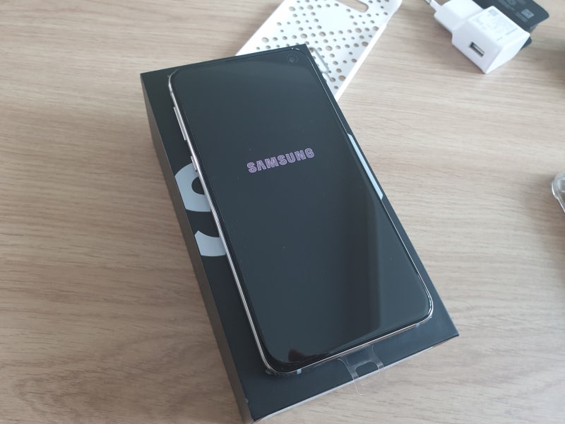 갤럭시S10e 프리즘화이트 자급제 개봉 오픈기 SM-G970N : 네이버 블로그