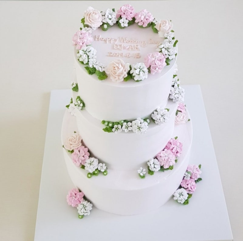 웨딩케이크-생크림플라워케이크/3단케이크/행사케이크/결혼케이크/이벤트케이크/ 신대방플라워케이크 : 네이버 블로그