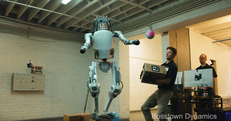 로봇학대 영상은 가짜! 보스턴다이나믹스 패러디 Boston Dynamics vs Bosstown Dynamics : 네이버 블로그