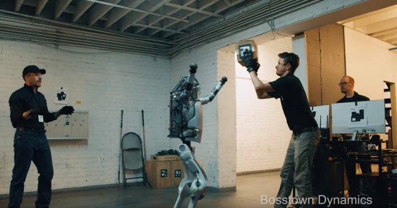 로봇학대 영상은 가짜! 보스턴다이나믹스 패러디 Boston Dynamics vs Bosstown Dynamics : 네이버 블로그