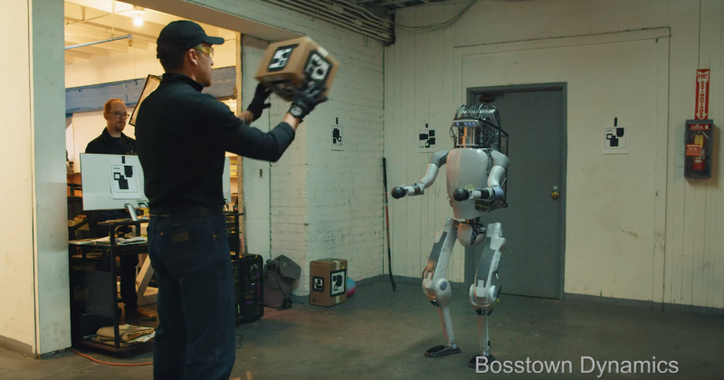 로봇학대 영상은 가짜! 보스턴다이나믹스 패러디 Boston Dynamics vs Bosstown Dynamics : 네이버 블로그