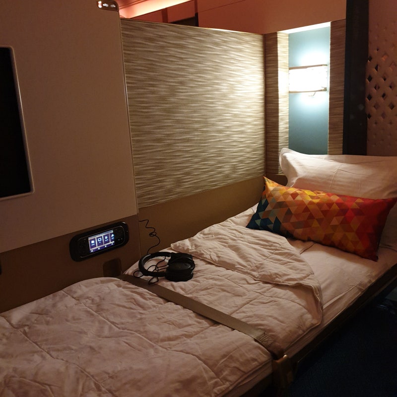 미국 자유여행- 항공편. 에티하드항공 EY100 First class 아파트먼트(JFK-AUH) : 네이버 블로그