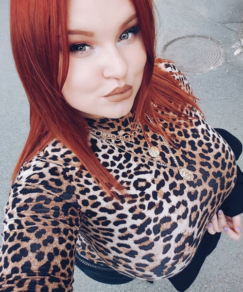 Alena Ostanova / Model