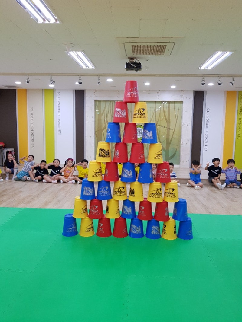 점보스텍 수업큰컵 쌓기 파주유아체육고양유아체육김포유아체육에어바운스대여수영장대여워터슬라이드대여기차대여 네이버 블로그