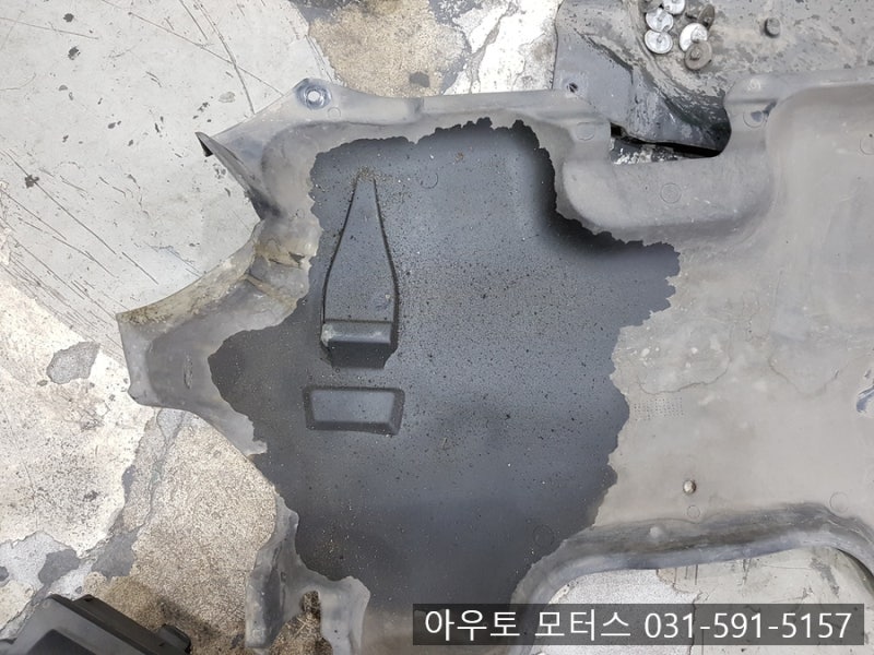 벤츠 E350 오일 누유 오일필터 하우징진공거버너겉밸트베어링앞브레이크패드센서엔진오일 교환 남양주 벤츠 수입차정비