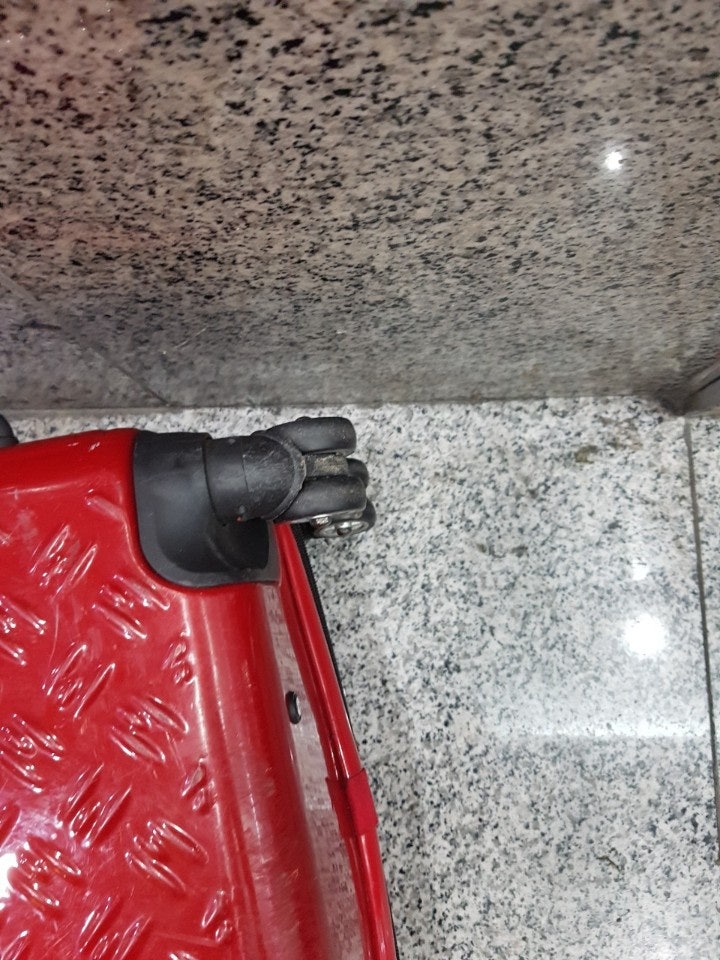 캐리어 바퀴수선 여행가방 기내용 캐리어 전문 수선 네이버 블로그