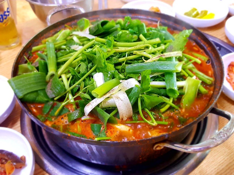 경기연천 임진강 맑은 물에서 잡은 맛있는 민물매운탕 밤나무집매운탕 네이버 블로그