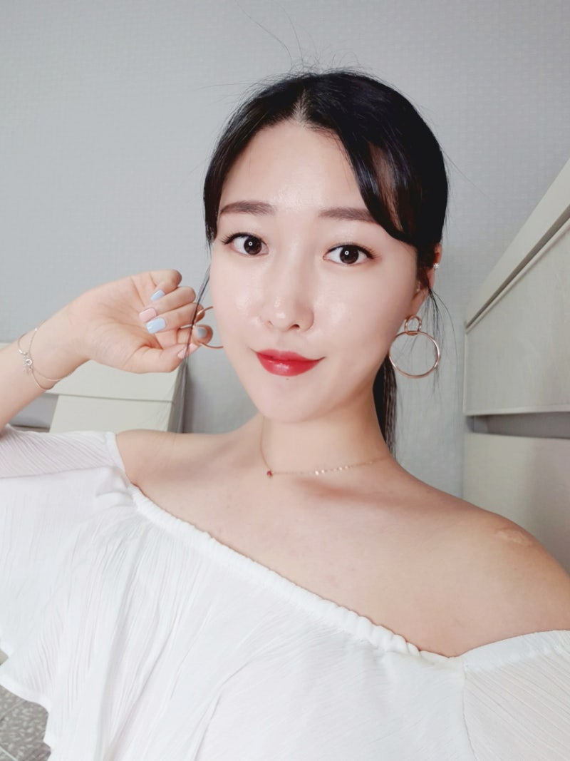 맑은 레드 립스틱 추천, 랑콤 압솔뤼 루즈 루비 크림 01BAD BLOOD RUBY : 네이버 블로그