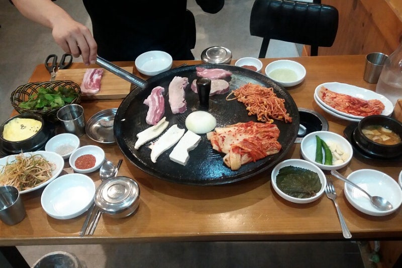 아이와 가기좋은 놀이방 있는 고기맛집 식사동 거기솥뚜껑 네이버 블로그