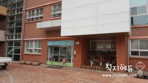 ♥승지초등학교병설유치원현관썬팅 예쁜스티커 양면썬팅 병설유치원창문썬팅 창문시트지 창문시트 어린이집썬팅 유치원썬팅 현관문썬팅 강화
