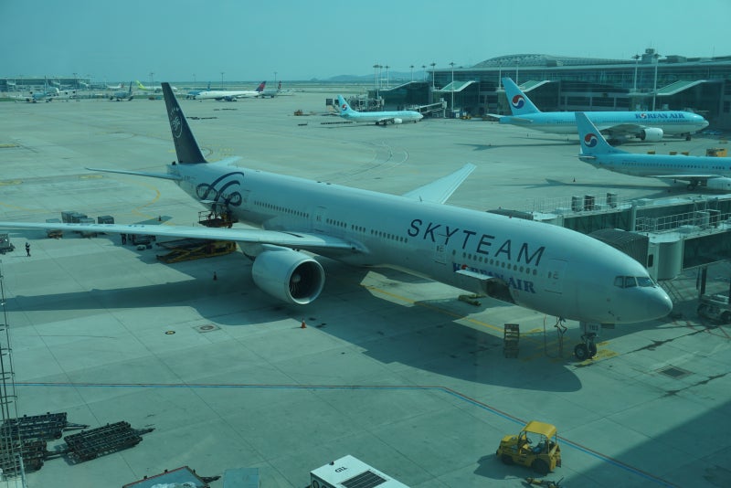 KE671편 인천-쿠알라룸푸르 탑승기, 대한항공 B777 기종 스카이팀 특별도장(HL7783) - 인천공항 제2여객터미널 여객기 ...