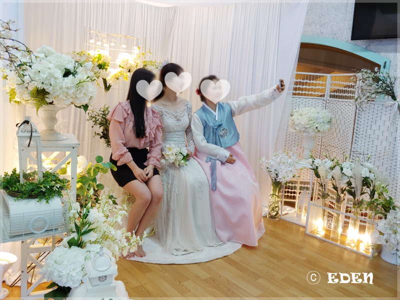 성당결혼식 출장뷔페에서 신부대기실과 웨딩꽃길 준비해 드렸어요 네이버 블로그