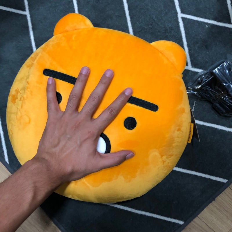 카카오 프렌즈 X 휴테크 라이언 안마 마사지 쿠션 솔직한 사용후기!! : 네이버 블로그