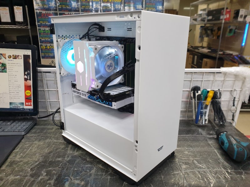 [바른피씨공방] DarkFlash DLM22 RGB 강화유리 화이트 / 잘만 CNPS10X OPTIMA II WHITE 조립 ...