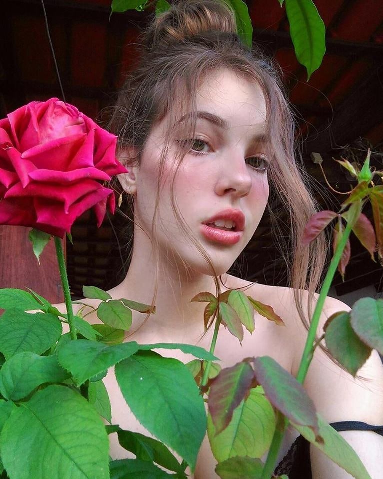 엉덩이뒤태 쩌는 2000년생 브라질 모델 Jhulia Pimentel : 네이버 블로그