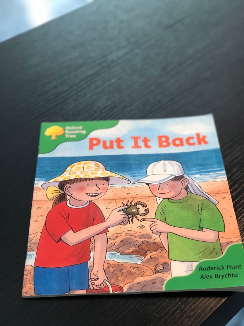 oxford reading tree level 2 (poor floppy/put it back/the hole in the ...