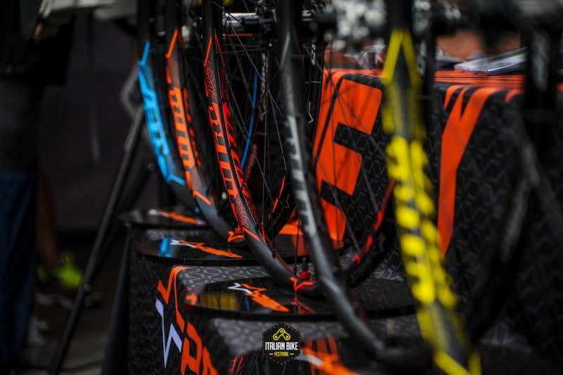 [PMP] Nitro Disc 광폭 튜브리스 레디 휠셋 for XC / Gravel : 네이버 블로그