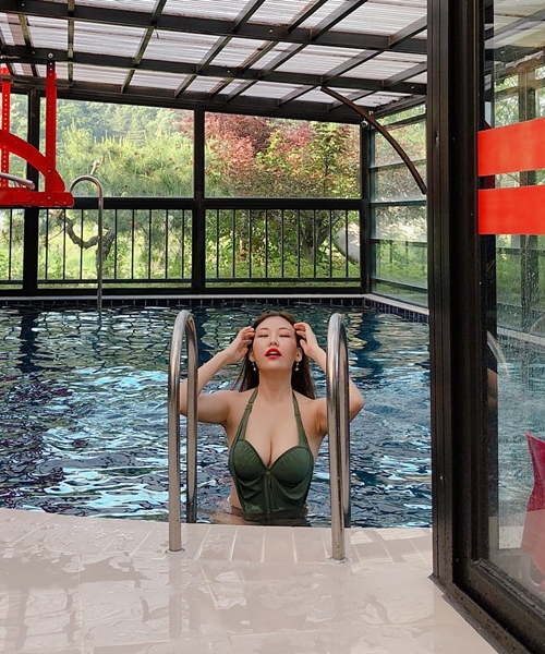 1995 / Kang, Seon-hye / 강선혜 / Model