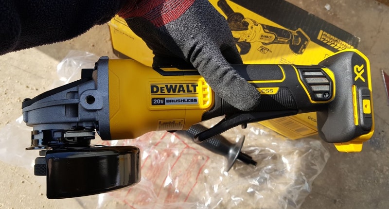 디월트 DCG413 무선충전 그라인더 사용기 : 네이버 블로그