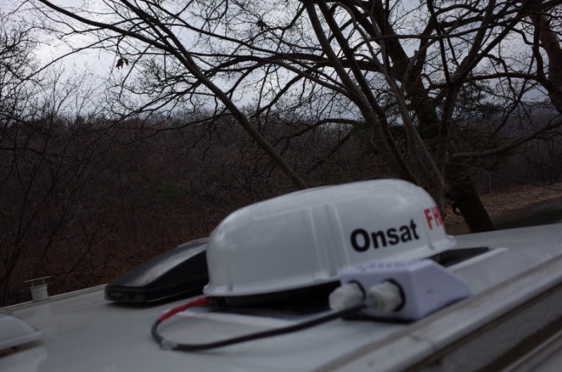 청주 쉼터코리아 onsat fhd 카라반 자동위성안테나 장착. : 네이버 블로그