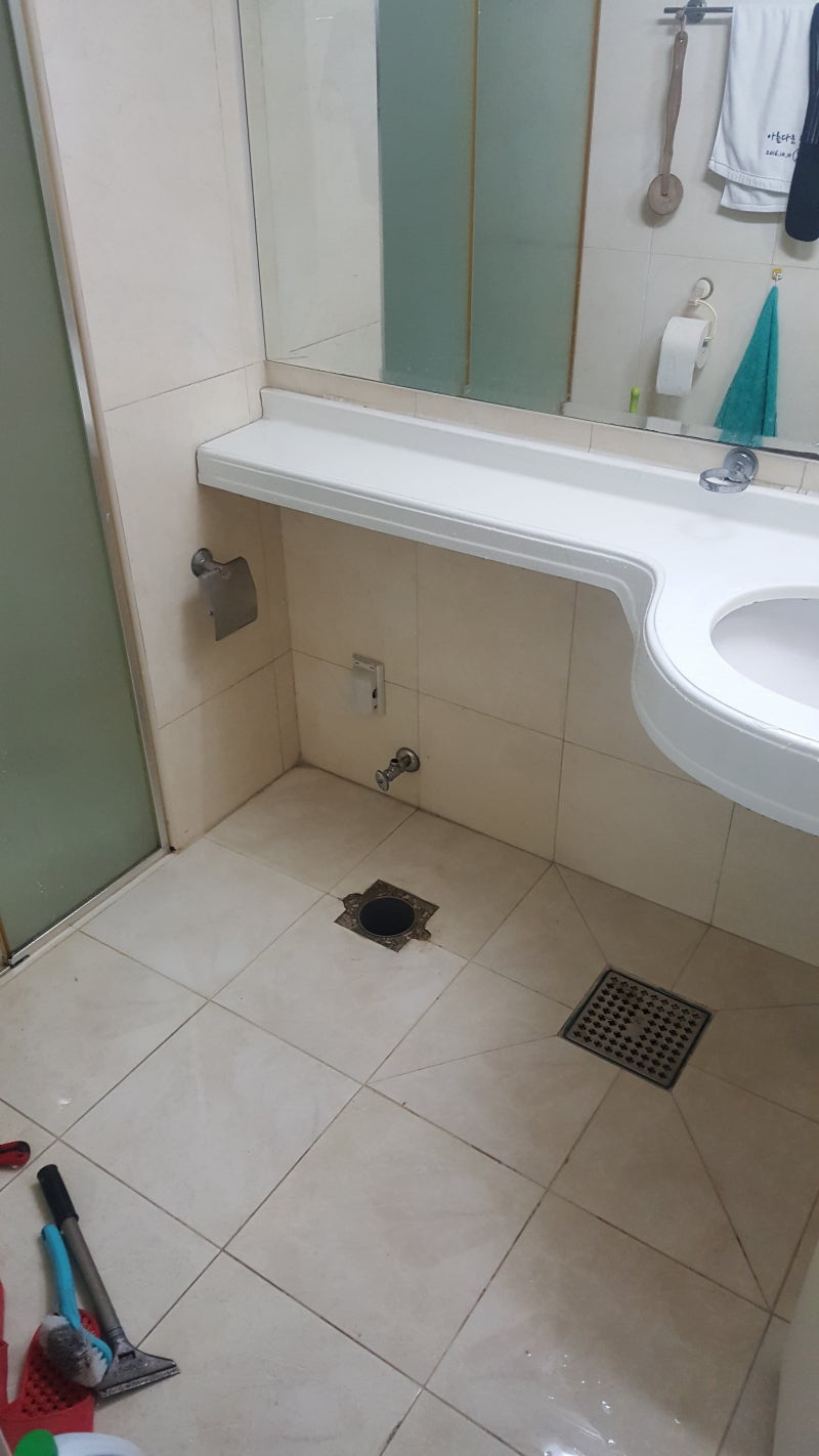 양변기 변기교체 세면기교체 전문 욕실이야기 입니다 강남구 논현동 한가람아파트 욕실 양변기교체시공싱크대수전교체세면기부속교체