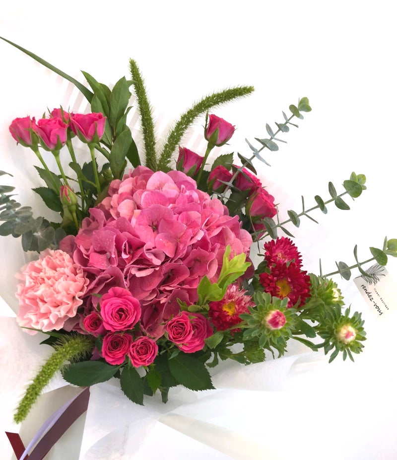 대전 예술의전당 꽃집 대전 아트브릿지 생일 꽃다발 프로포즈 시상식 꽃다발 둔산동 만년동 꽃집 랑데부 진핑크 수국