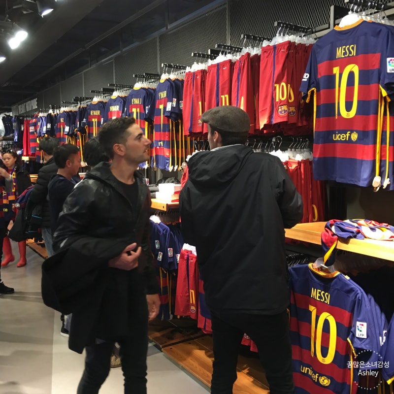 [15 스페인] 바르셀로나 여행 관광, Barça Store Camp Nou(캄노우-캄프누 메가스토어) : 네이버 블로그