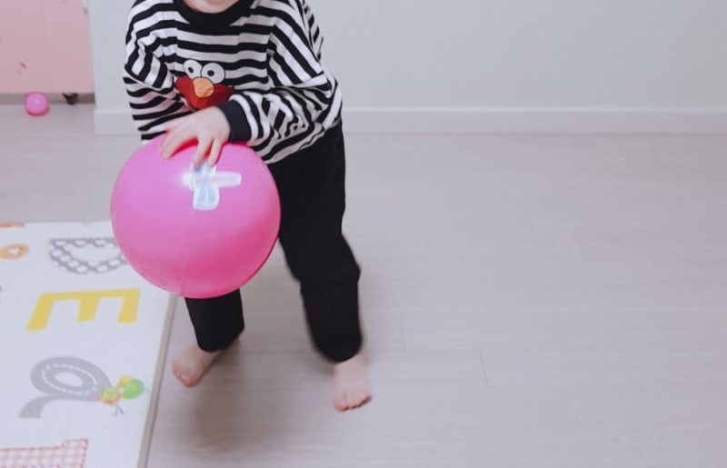 호반아이사랑♡ 만1세만2세혼합연령활동 가을곤충관련연계활동잠자리메뚜기 대근육잠자리처럼날아요 소근육가을곤충퍼즐 대근육잠자리풍선을쳐요