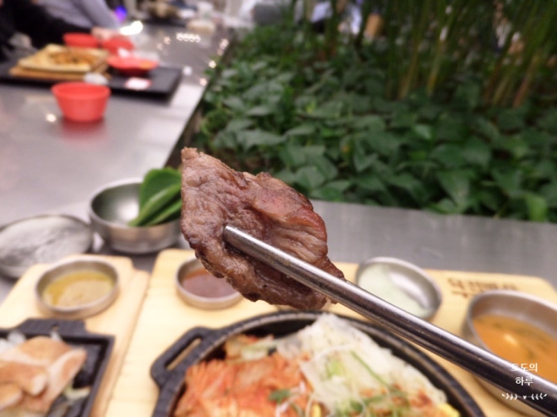 신세계 백화점 센텀시티 푸드코트 육첩반상 : 혼밥 고기먹기 좋은 센텀 밥집- 물품보관소 위치 : 네이버 블로그