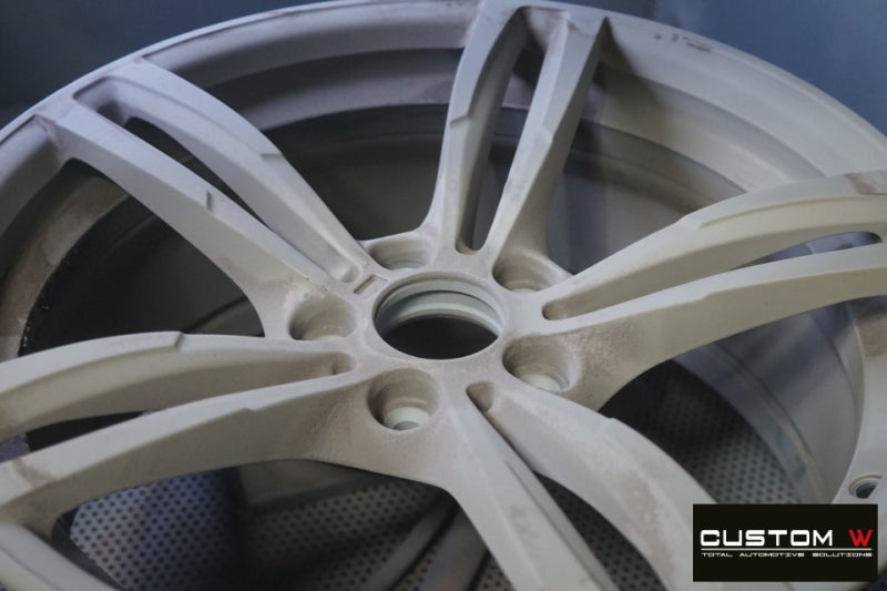 Bmw M3m4 437m 휠 상처 수리 후 블랙 유광 휠도색 네이버 블로그