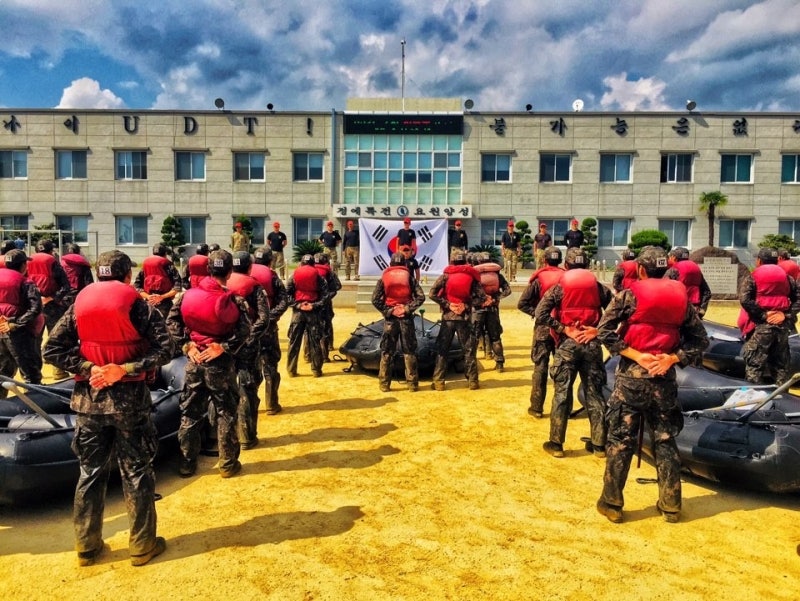 [UDT/SEAL] #26 유디티(UDT) 대원들의 체력수준(턱걸이, 구보 기록, 바다수영, 잠영, 입영) : 네이버 블로그